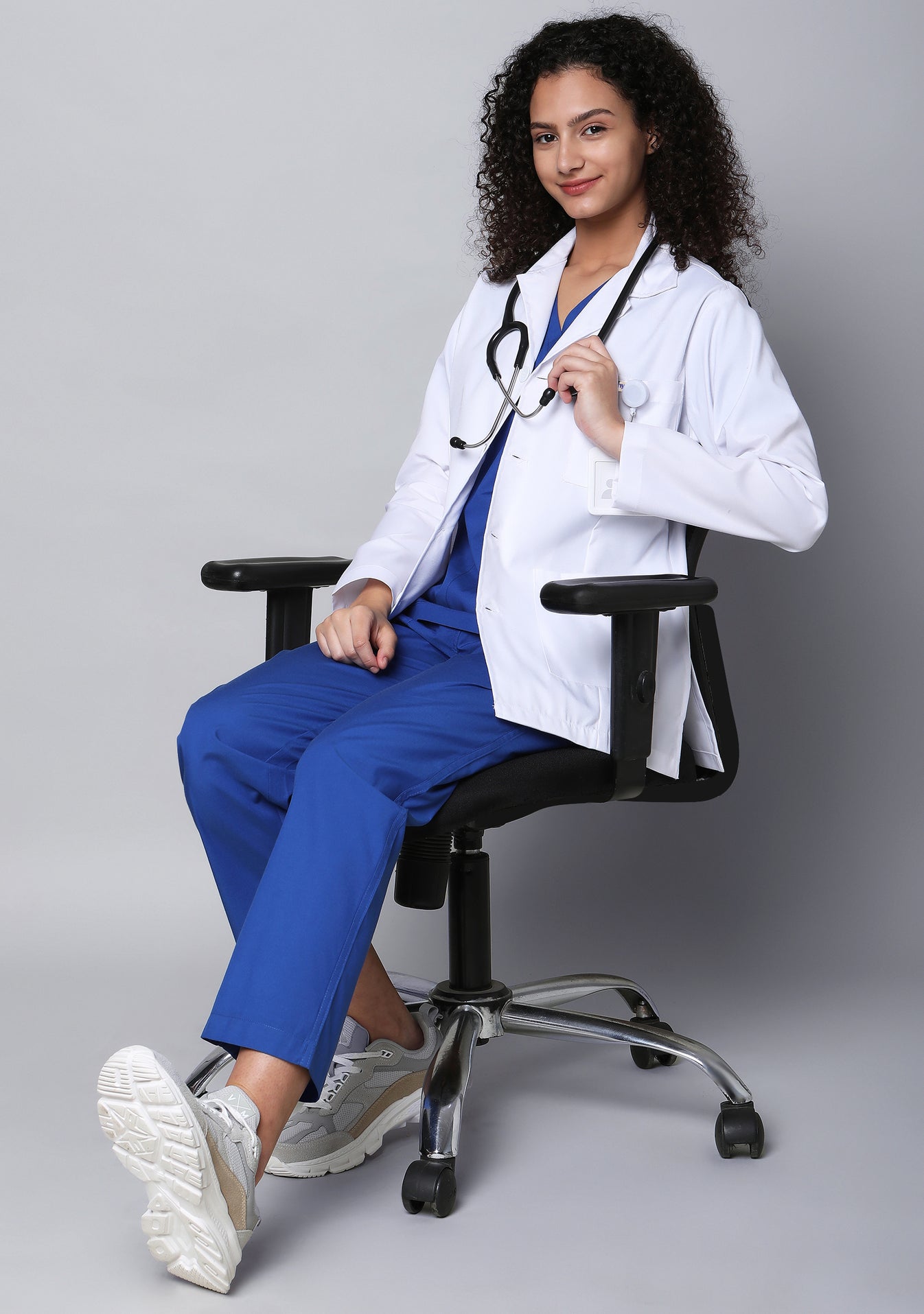Buy Women’s Focus Lab coat Apron Online at Best Prices – Knya